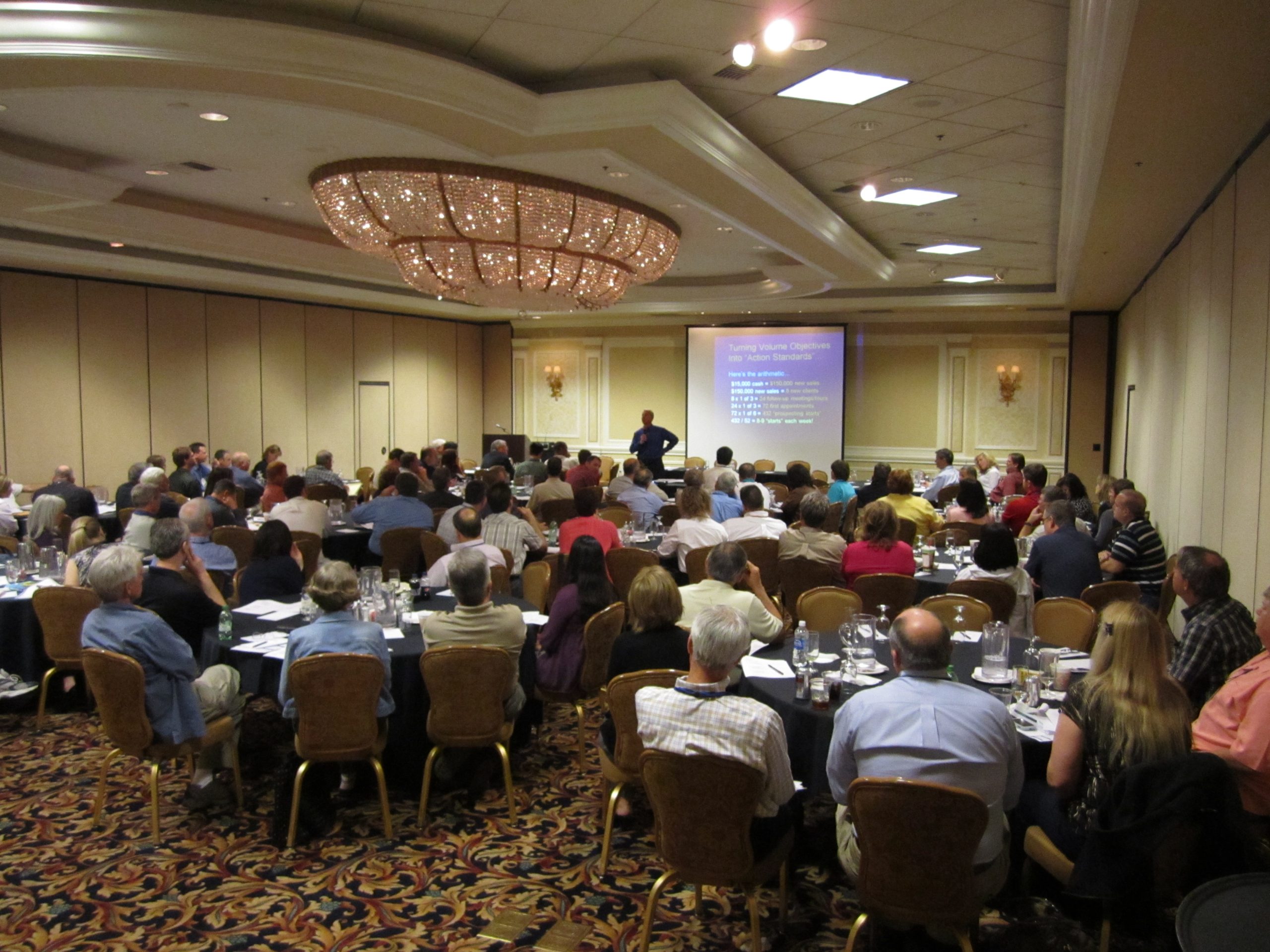 Ken Kindt highlights the importance of free upgrade training! | Signworld